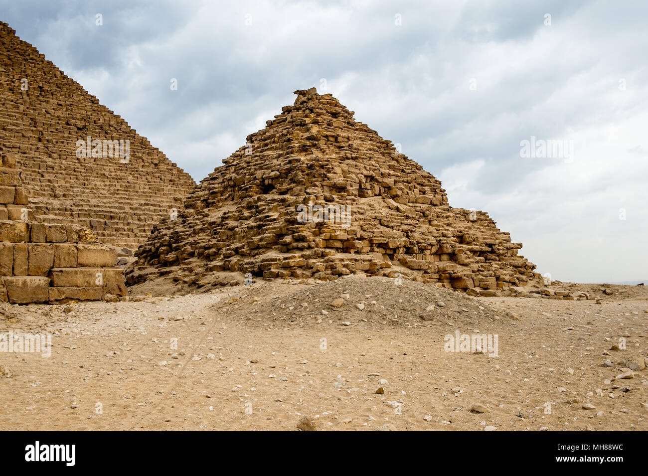 Ruins of the Great Pyramids at the Giza Necropolis, Giza Plateau, Egypt ...