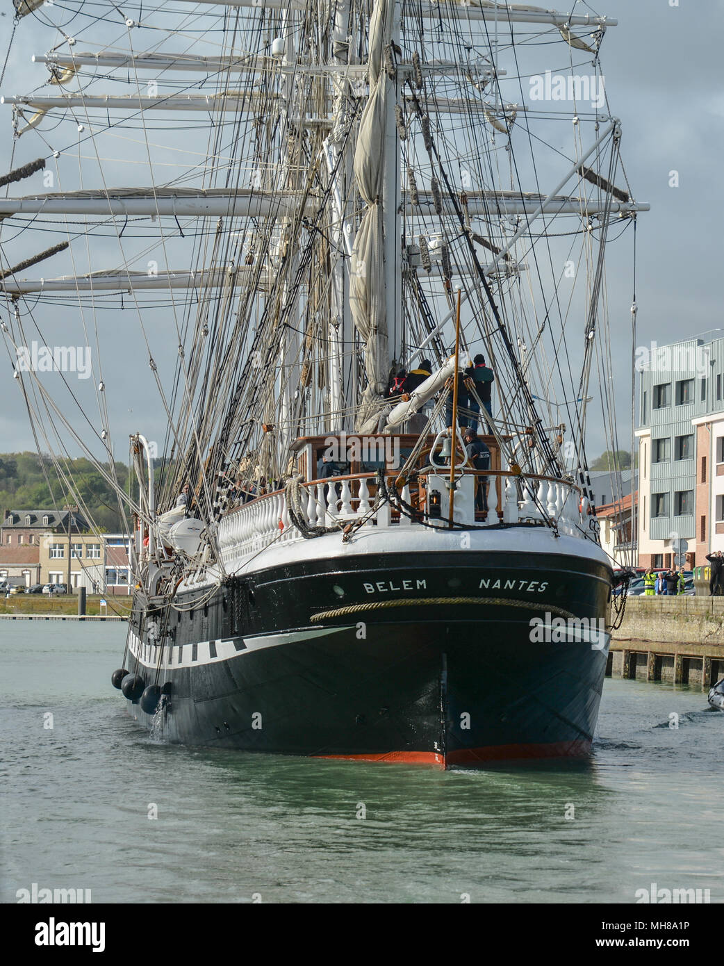 Full rigged cargo hi-res stock photography and images - Alamy