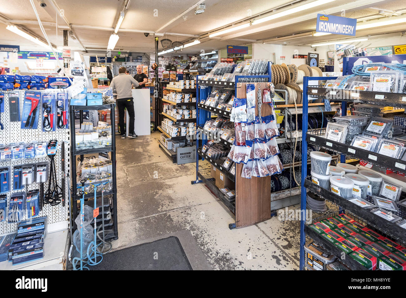 The interior of a DIY shop Stock Photo - Alamy