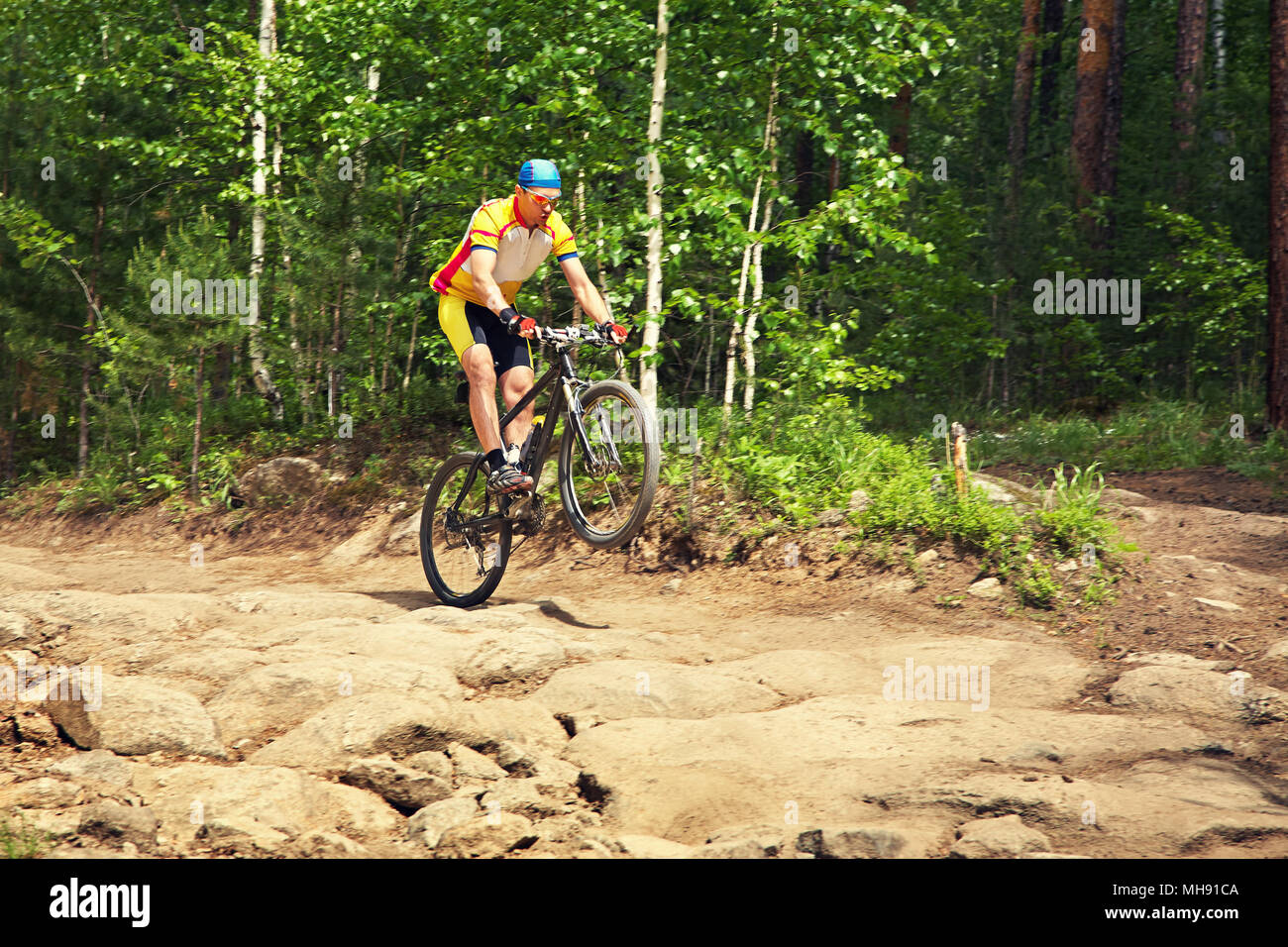 Professional track cyclist hi-res stock photography and images - Alamy