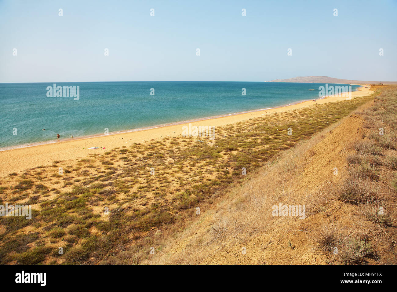 scenic wild beach Stock Photo - Alamy
