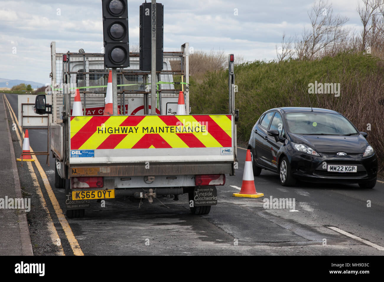 Traffic Safety Measures and Signs for Road Works and Temporary signs ...