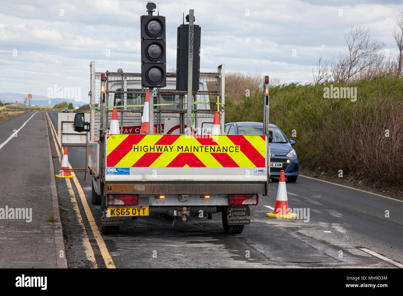 Traffic Safety Measures and Signs for Road Works and Temporary signs ...