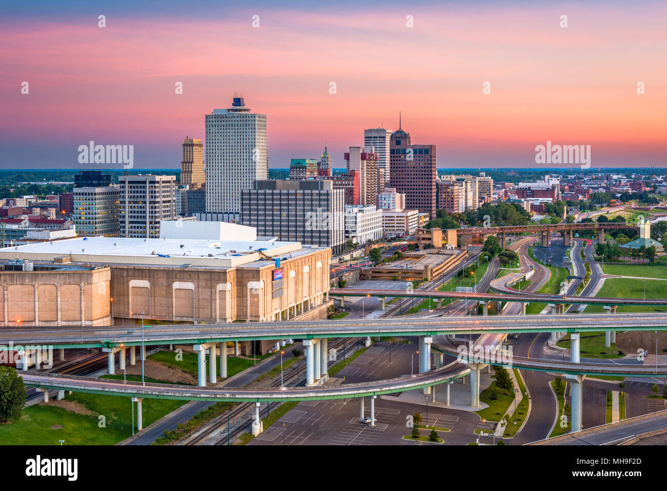Memphis tn skyline hi-res stock photography and images - Alamy