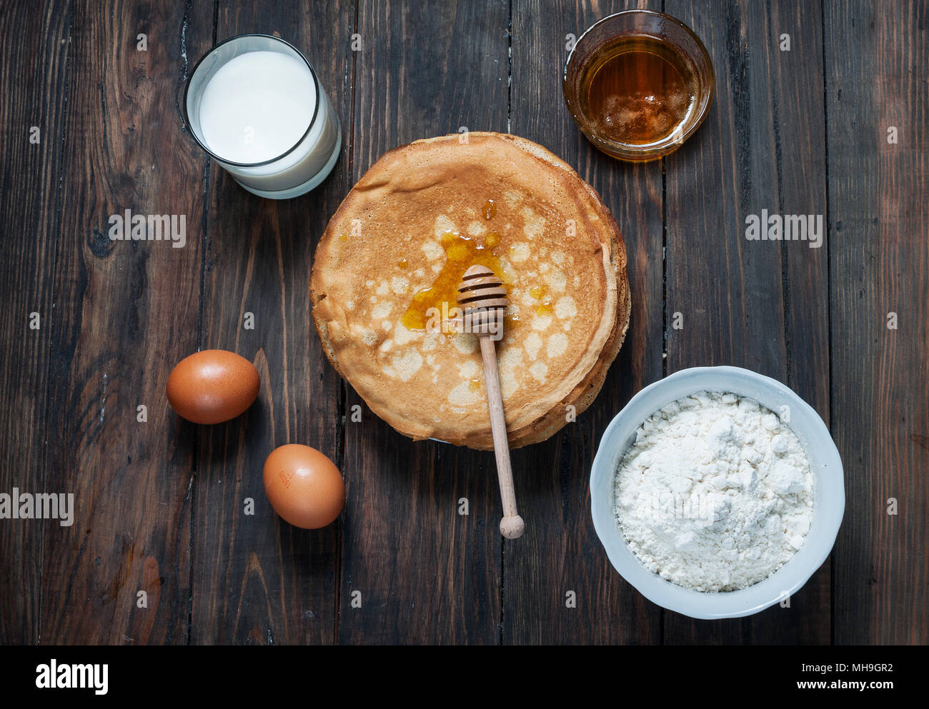 Stack of crepes hi-res stock photography and images - Alamy