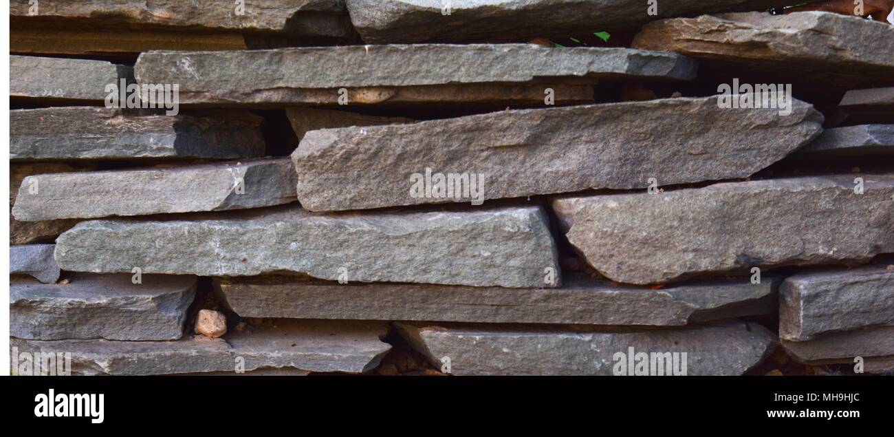Landscaping with rocks hi-res stock photography and images - Alamy