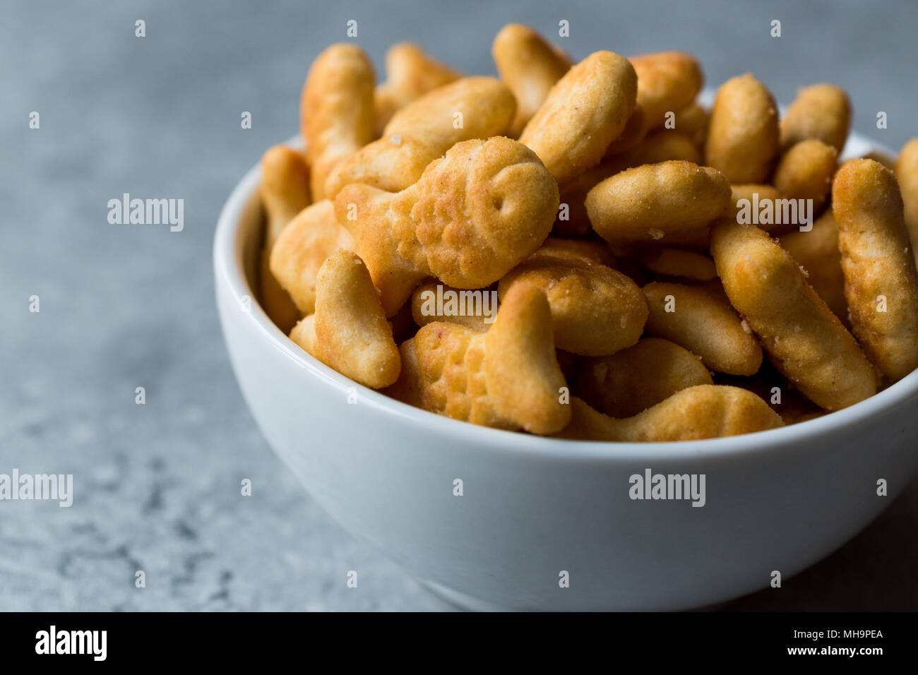 Goldfish crackers hi-res stock photography and images - Alamy