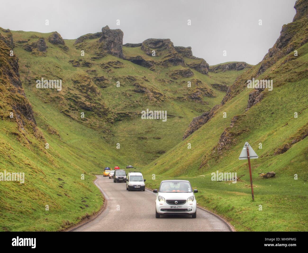 Winnats Pass, Castleton, Derbyshire Stock Photo - Alamy
