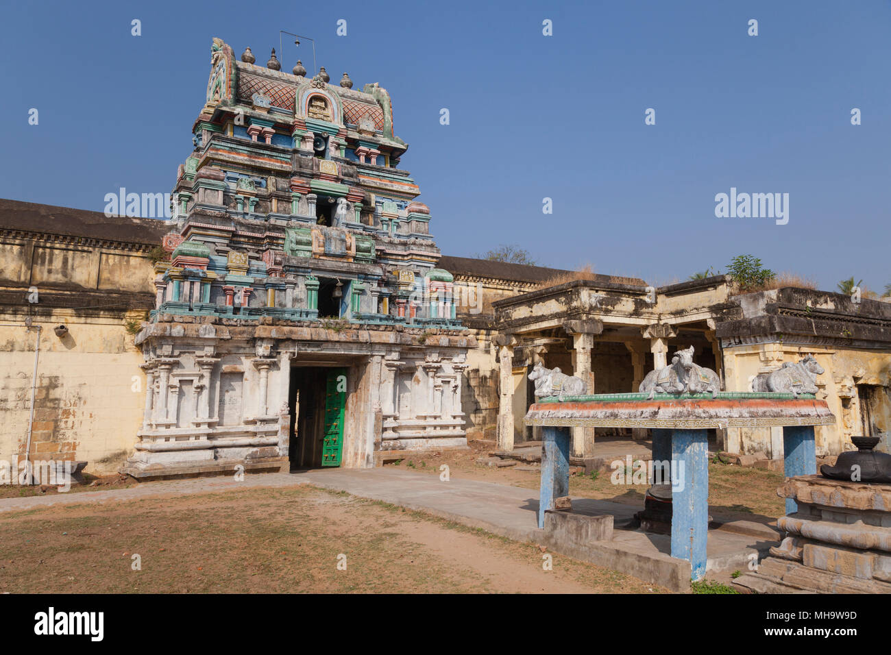 Asia, India, Tamil Nadu, Papanasam, Pallavavaneswarar Temple Stock ...