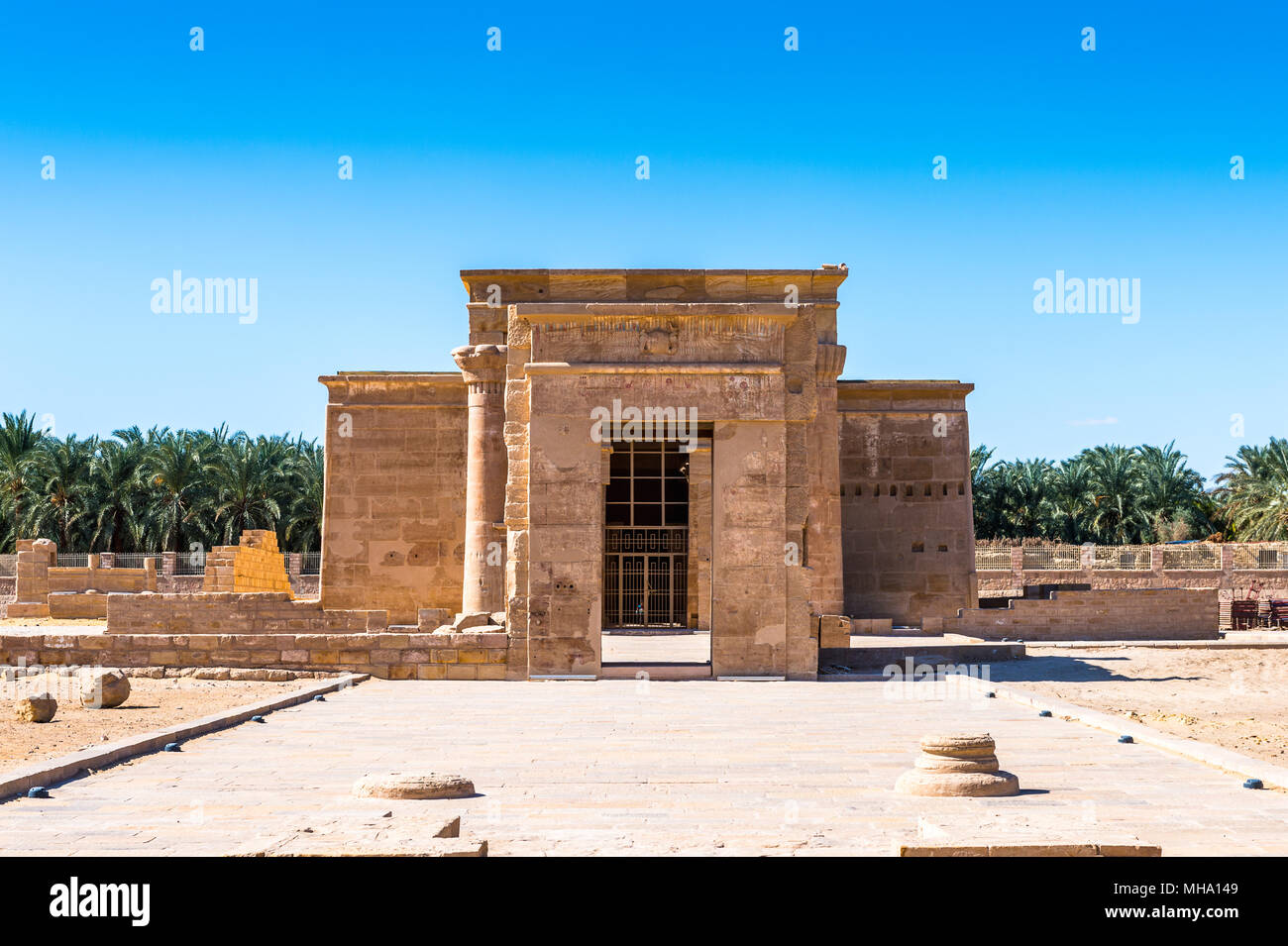Temple of Hibis, the largest and most well preserved temple in the ...