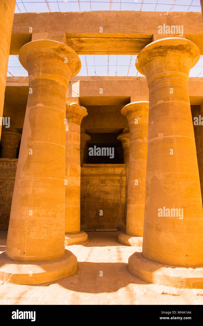 Columns of the Temple of Hibis, the largest and most well preserved ...