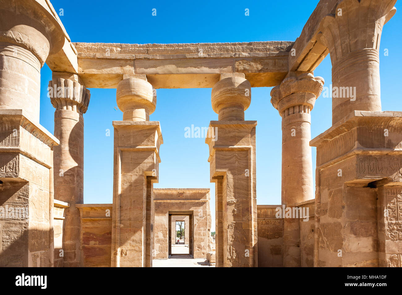 Part of the Temple of Hibis, the largest and most well preserved temple ...