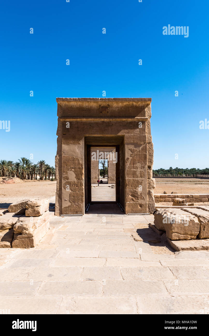 Part of the Temple of Hibis, the largest and most well preserved temple ...
