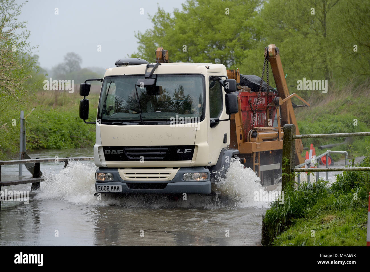 How to drive through a ford hi-res stock photography and images - Alamy