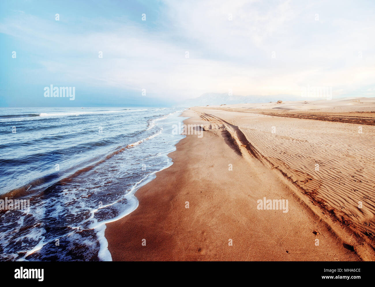 Photo bright beautiful sunset hi-res stock photography and images - Alamy