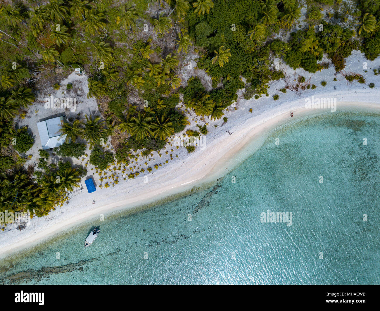 Aerial of aitutaki lagoon hi-res stock photography and images - Alamy