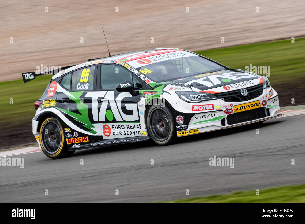 Vauxhall astra hi-res stock photography and images - Alamy