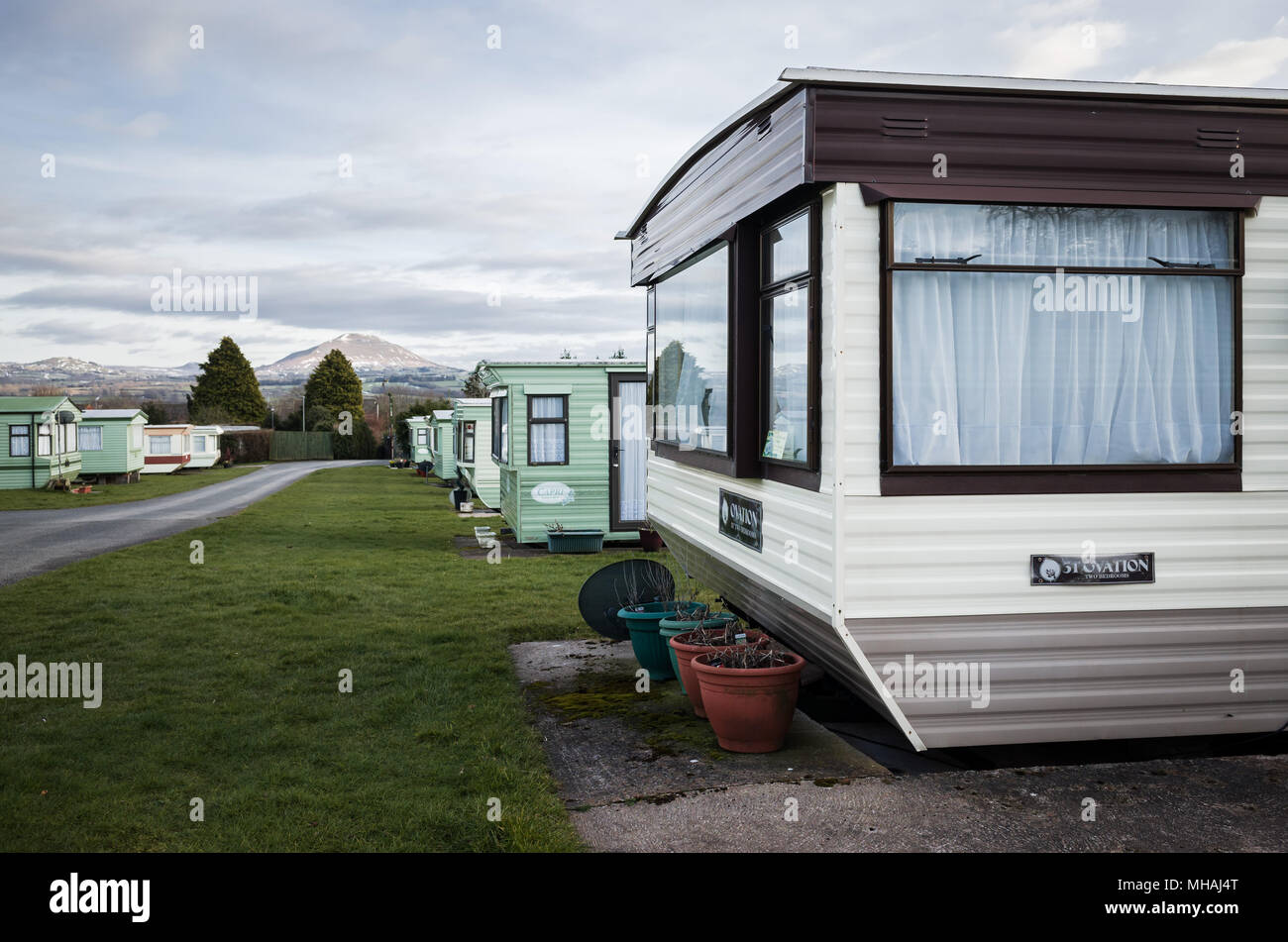 Vintage static caravan hi-res stock photography and images - Alamy