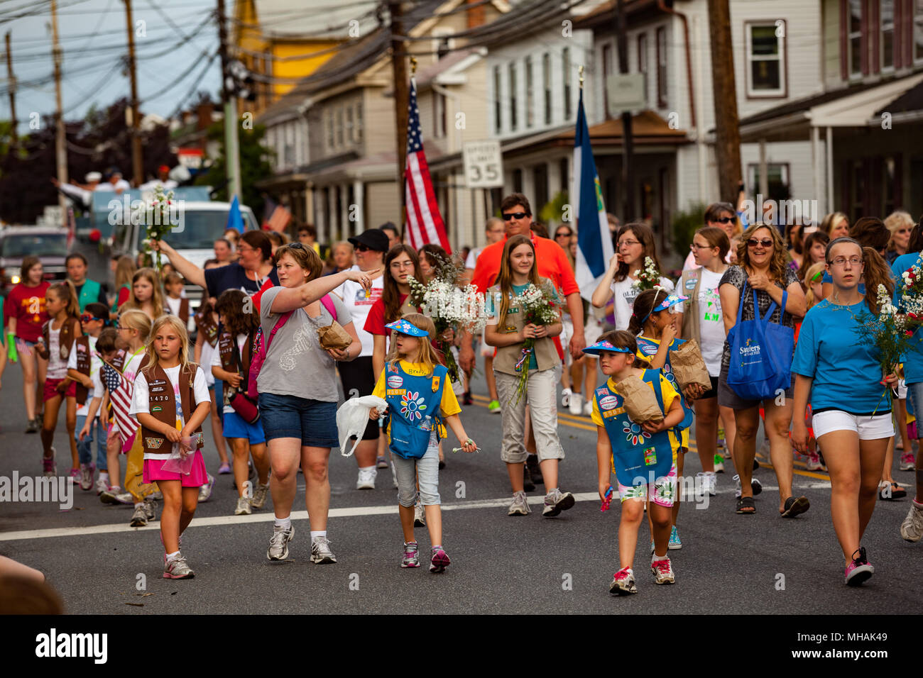 Small town america parade hi-res stock photography and images - Alamy