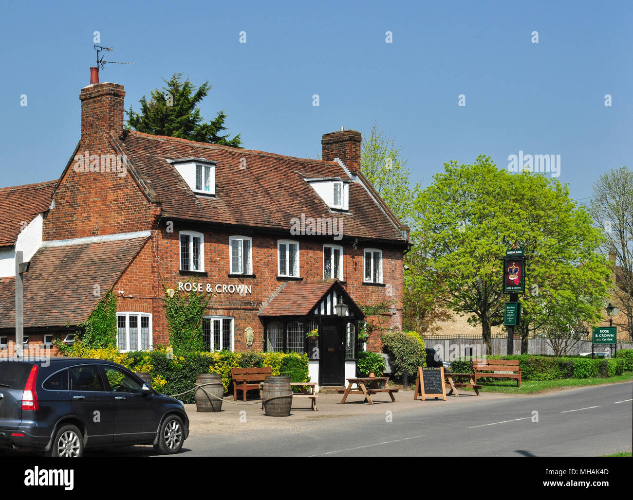 Rose and Crown, Tewin, Hertfordshire, England, UK Stock Photo - Alamy