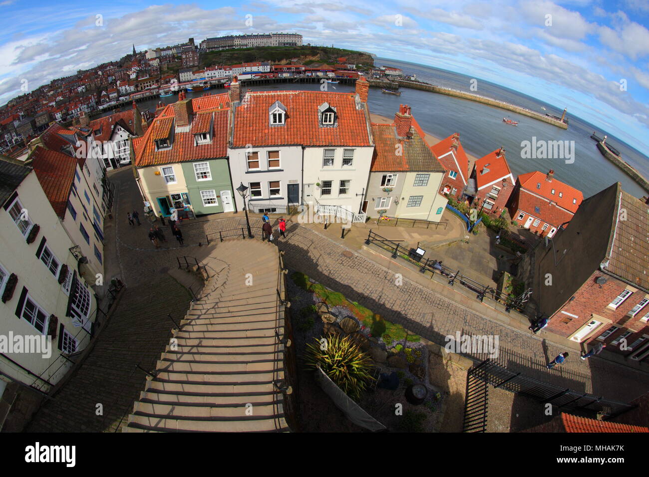 199 steps whitby hi-res stock photography and images - Alamy