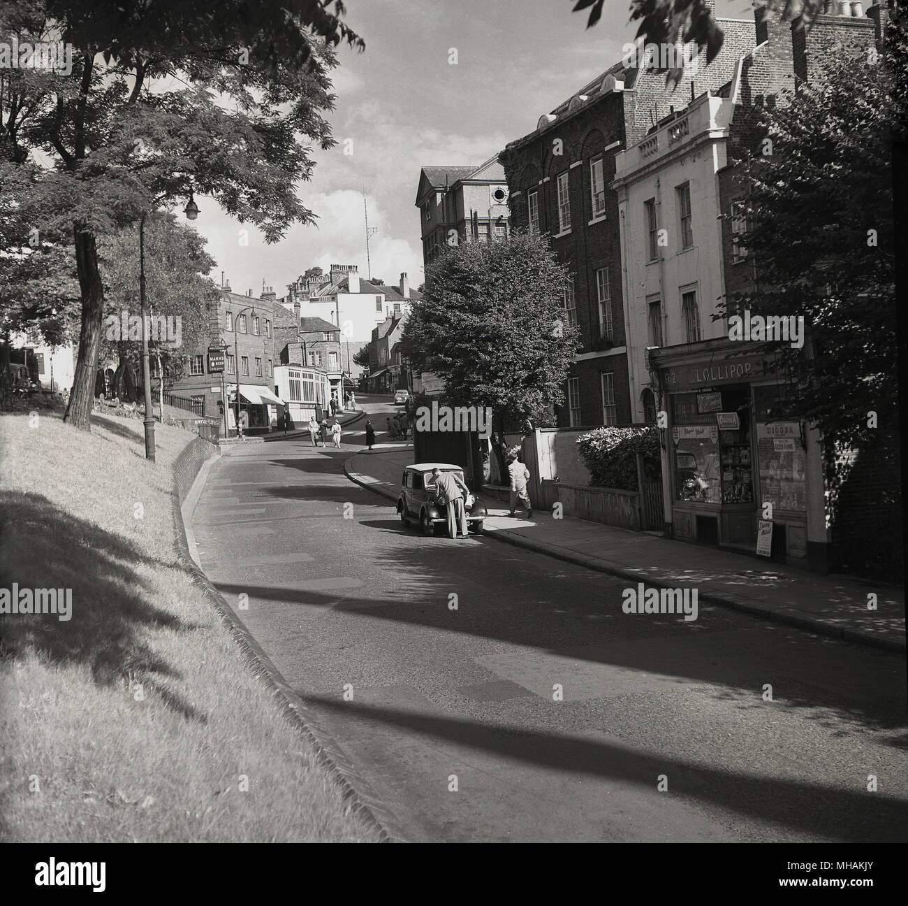 1950s London Road High Resolution Stock Photography and Images - Alamy