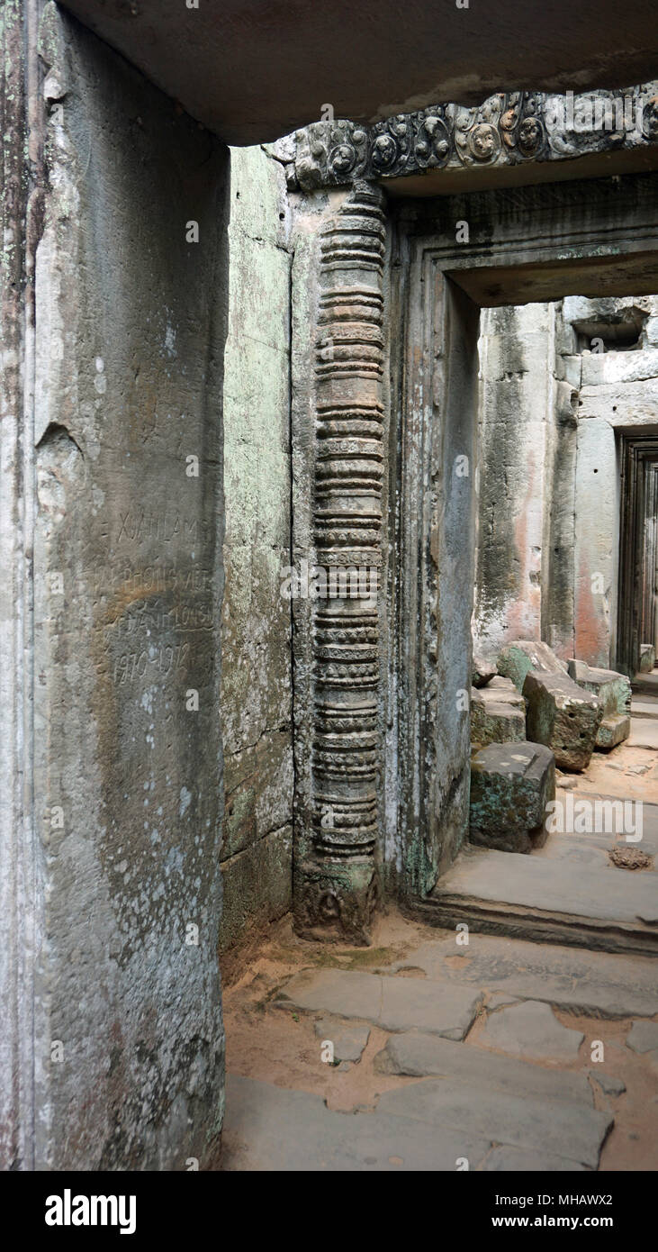 ancient temple complex of ankgor wat in cambodia Stock Photo - Alamy