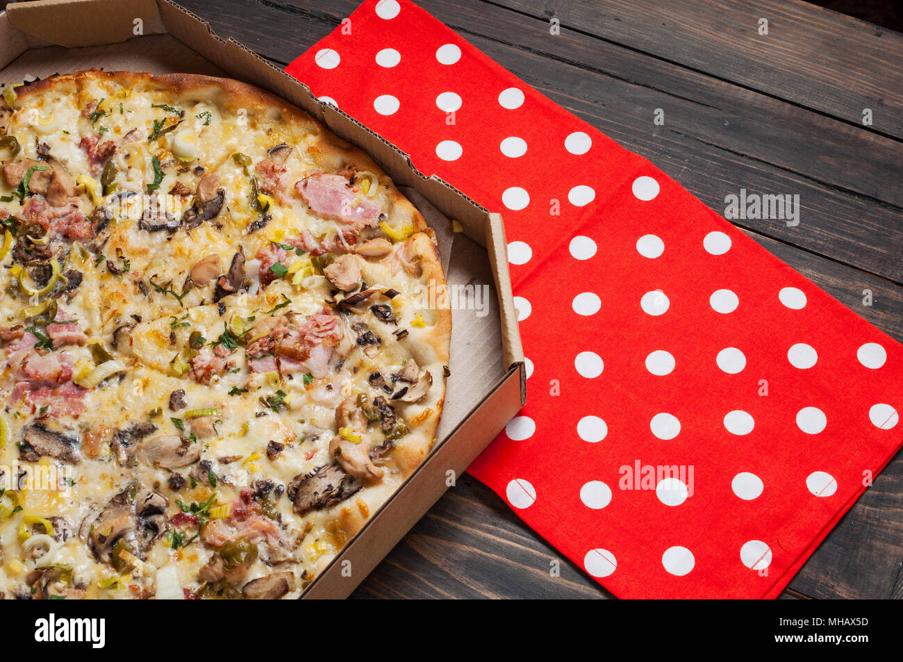 Pizza in box on wooden hi-res stock photography and images - Alamy