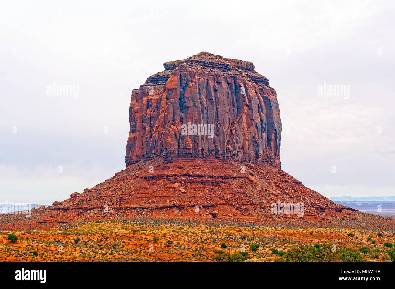 Merrick Butte in Monument Valley in Arizona Stock Photo - Alamy