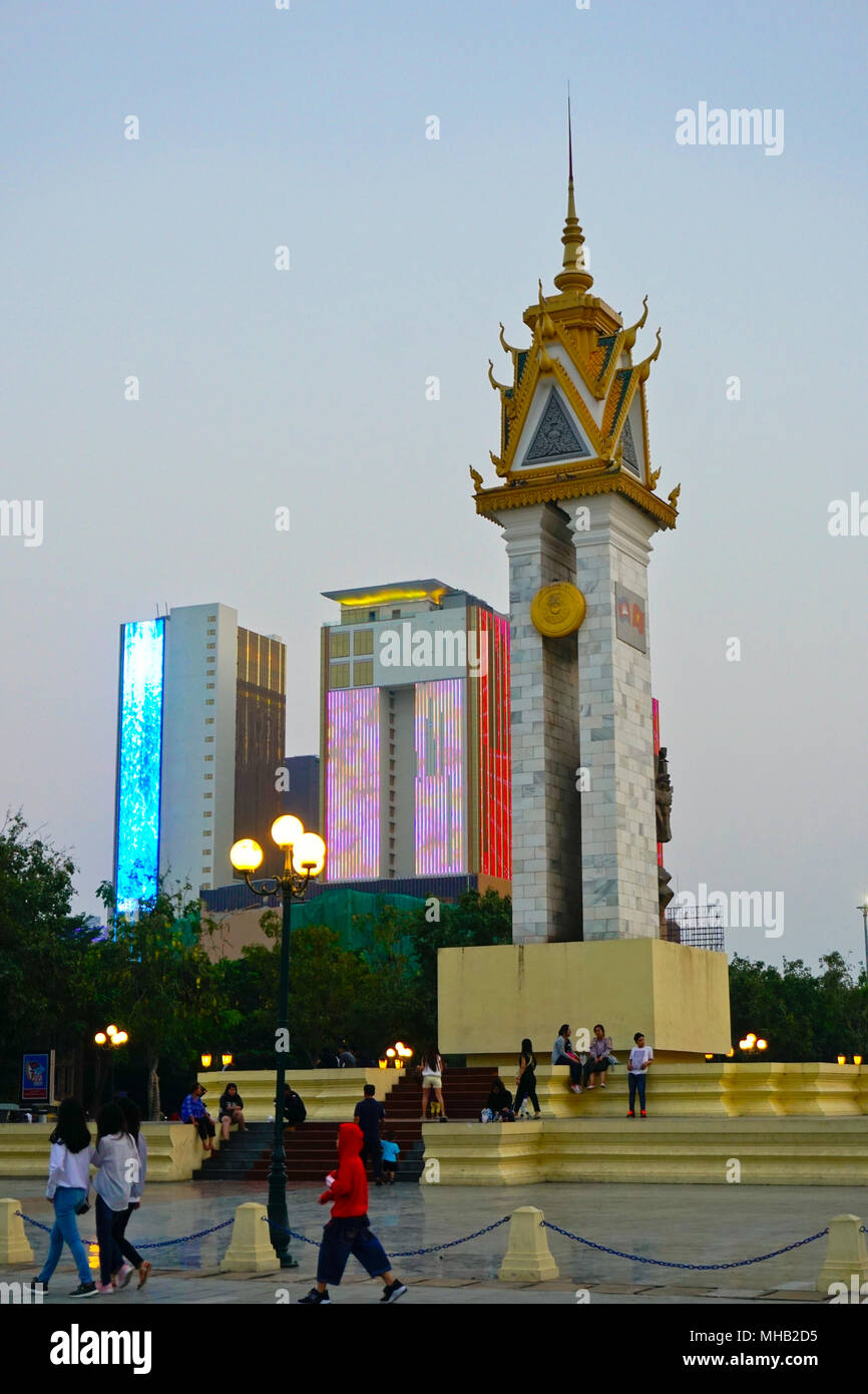 The Cambodia–Vietnam Friendship Monument in Botum Park, Phnom Penh ...