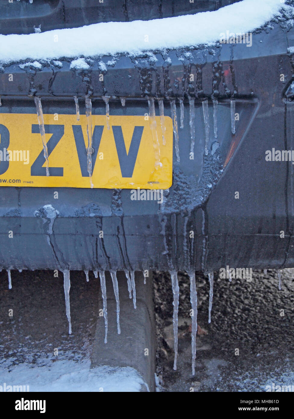 Bitterly cold hi-res stock photography and images - Alamy