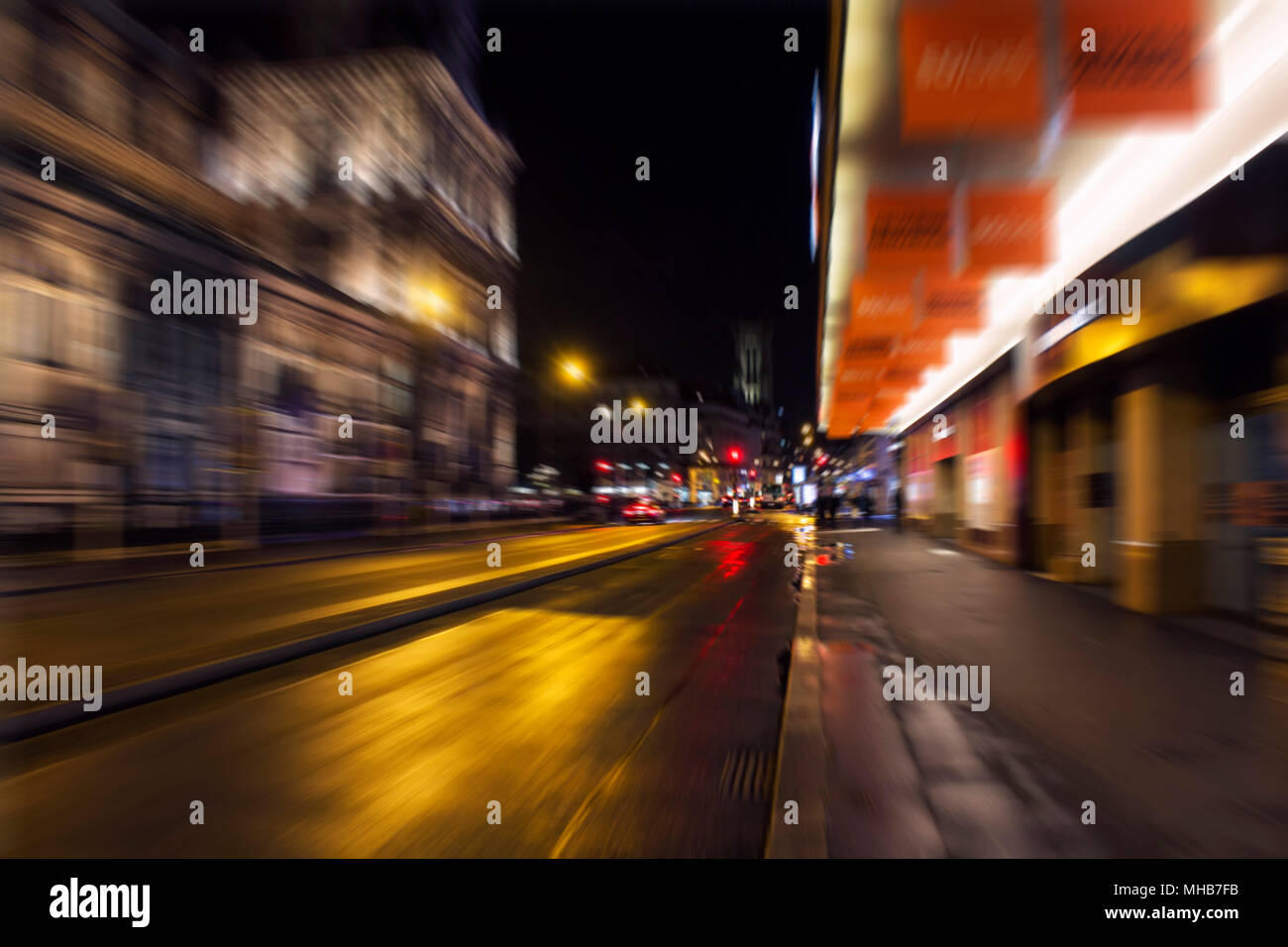 Fast moving blurry cars hi-res stock photography and images - Alamy