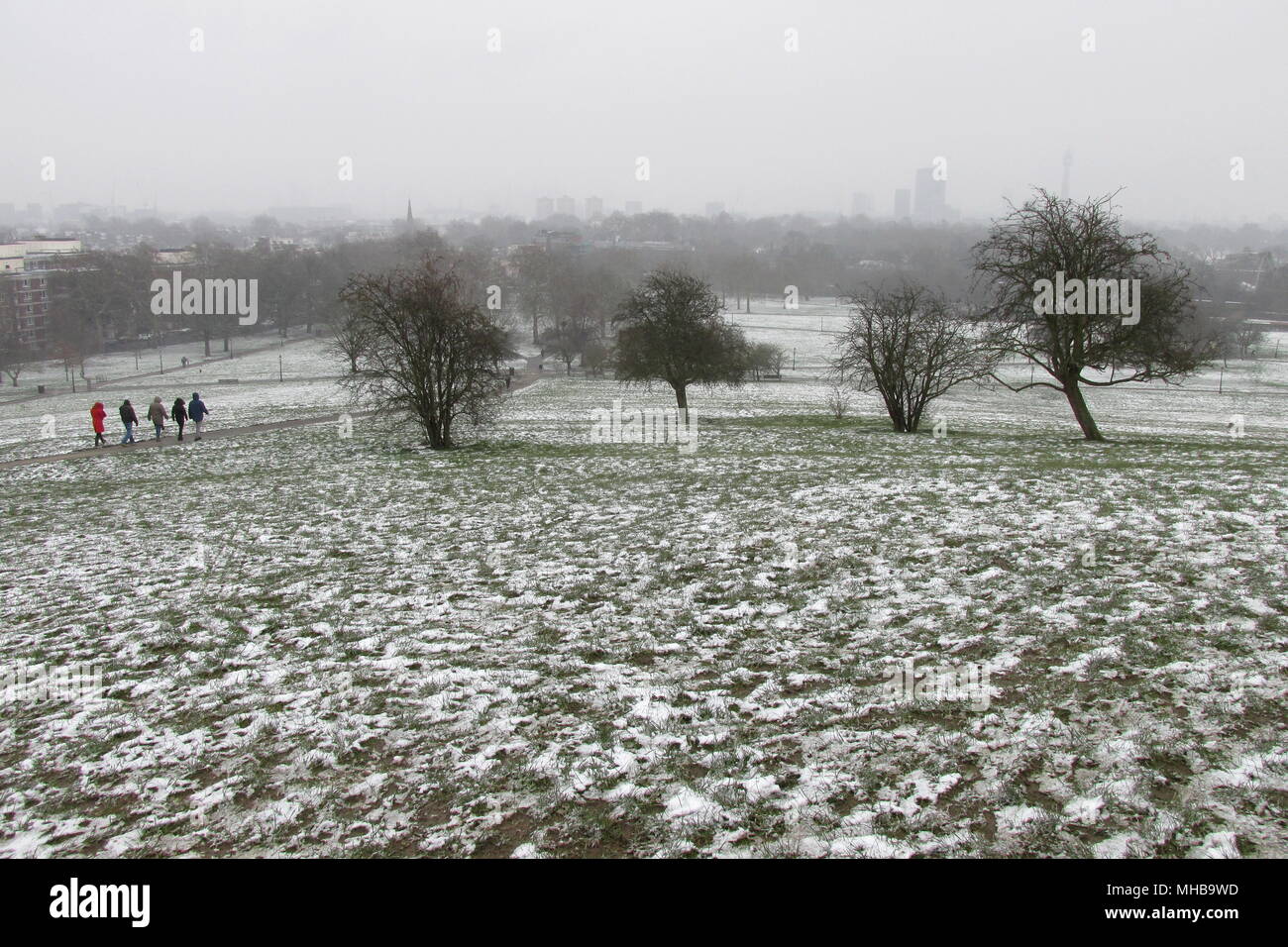 Primrose hill lamp hi-res stock photography and images - Alamy
