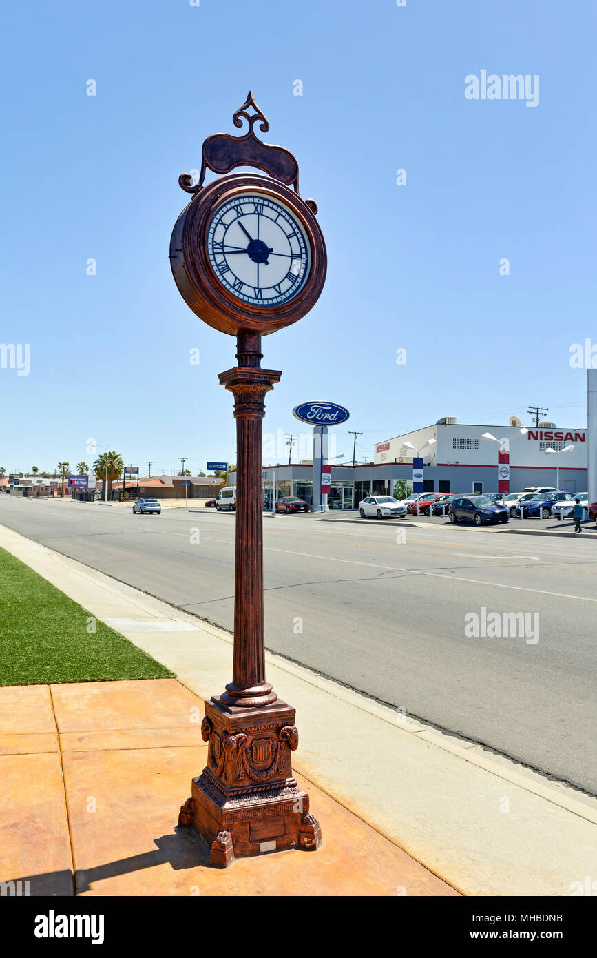 Route 66, Barstow California, Town Center Clock Stock Photo - Alamy
