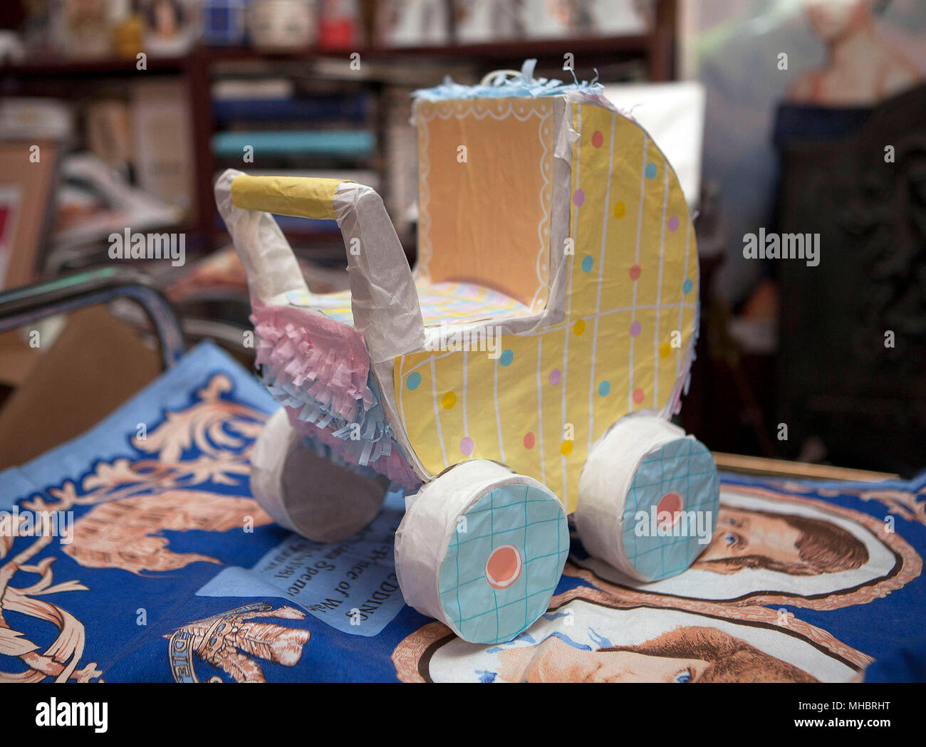 Kate royal pram hi-res stock photography and images - Alamy