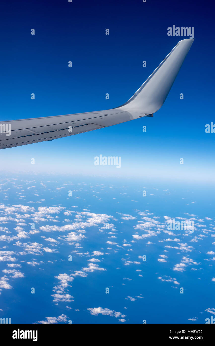 Jet flying over the Gulf of Mexico Stock Photo - Alamy