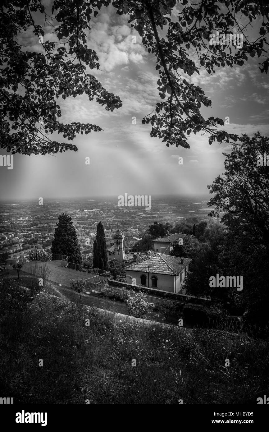 Italian city bergamo Black and White Stock Photos & Images - Alamy