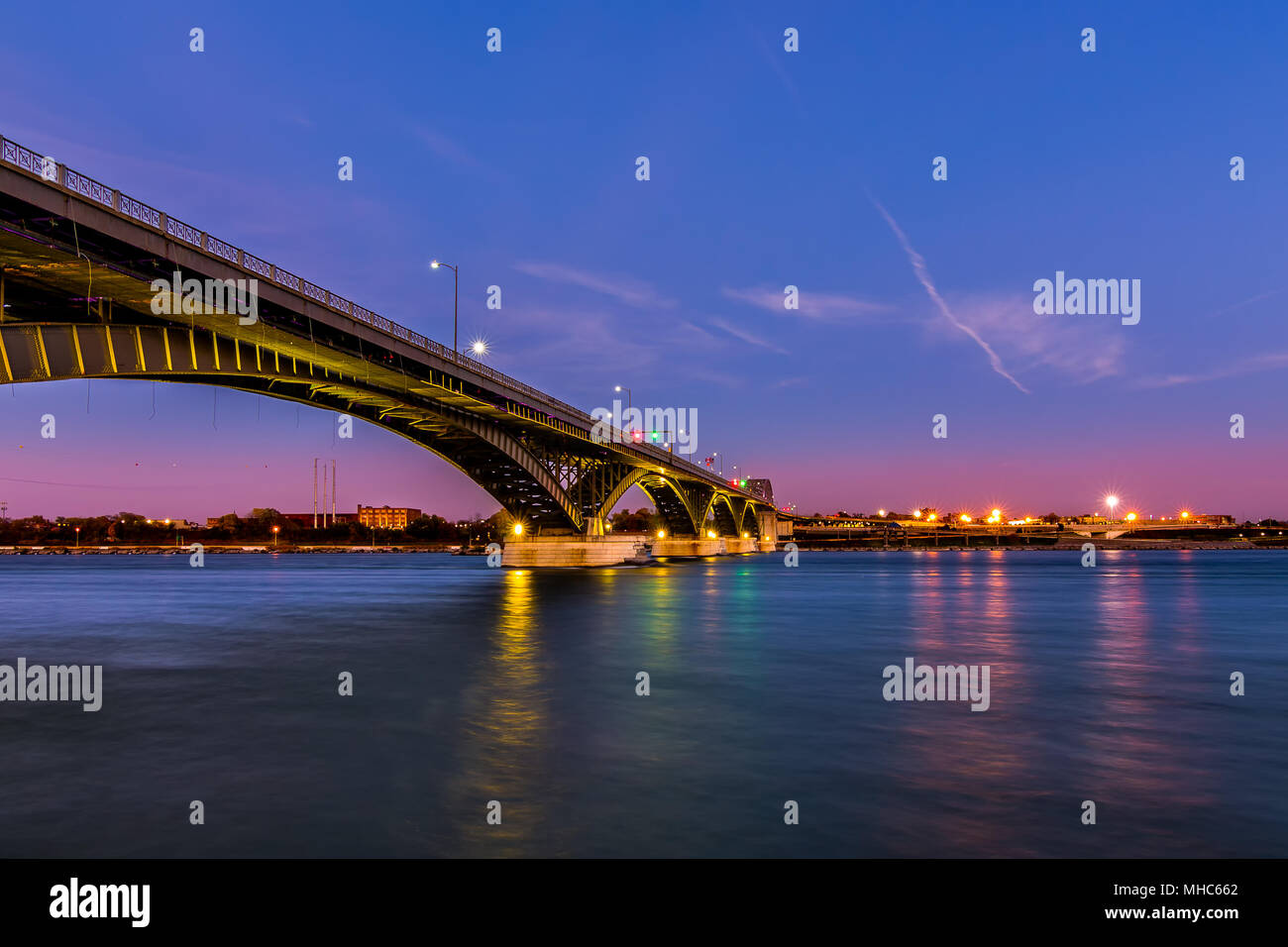 Peace bridge fort erie hi-res stock photography and images - Alamy