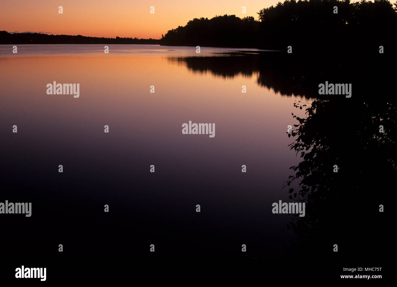 Batterson Park Pond sunrise, Batterson Park, New Britain, Connecticut ...