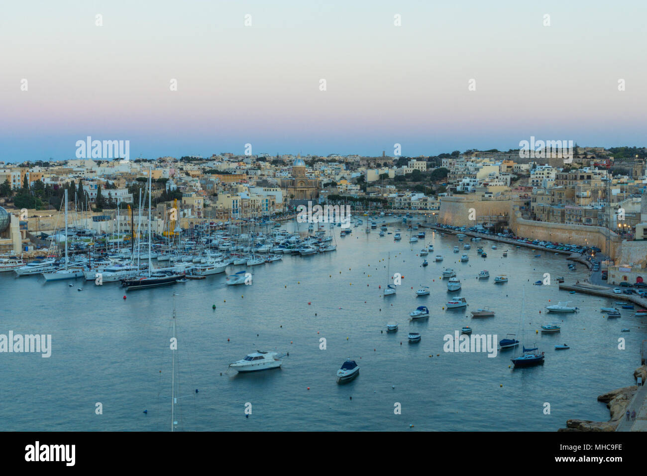 Senglea church hi-res stock photography and images - Alamy