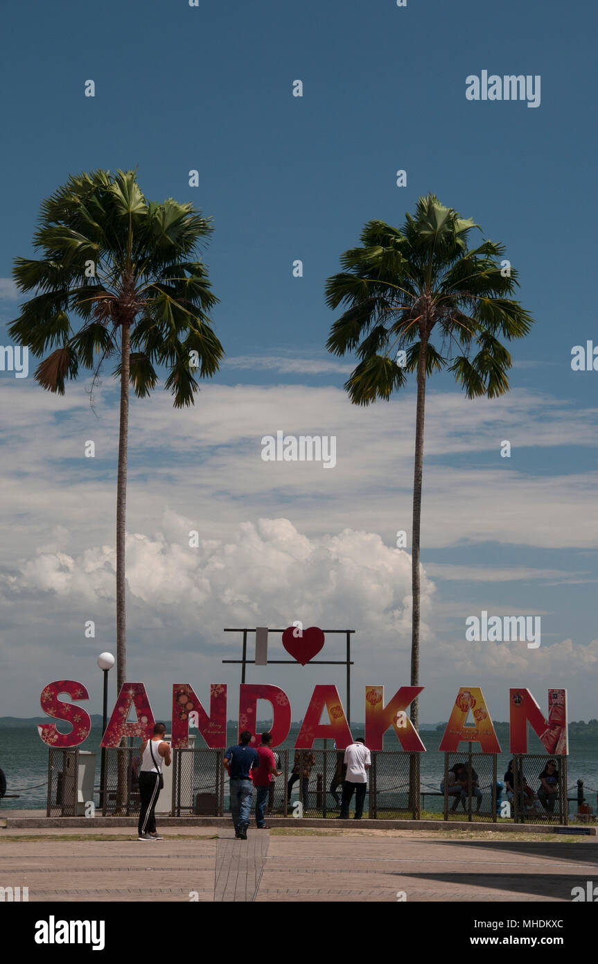 Harbor plaza hi-res stock photography and images - Alamy