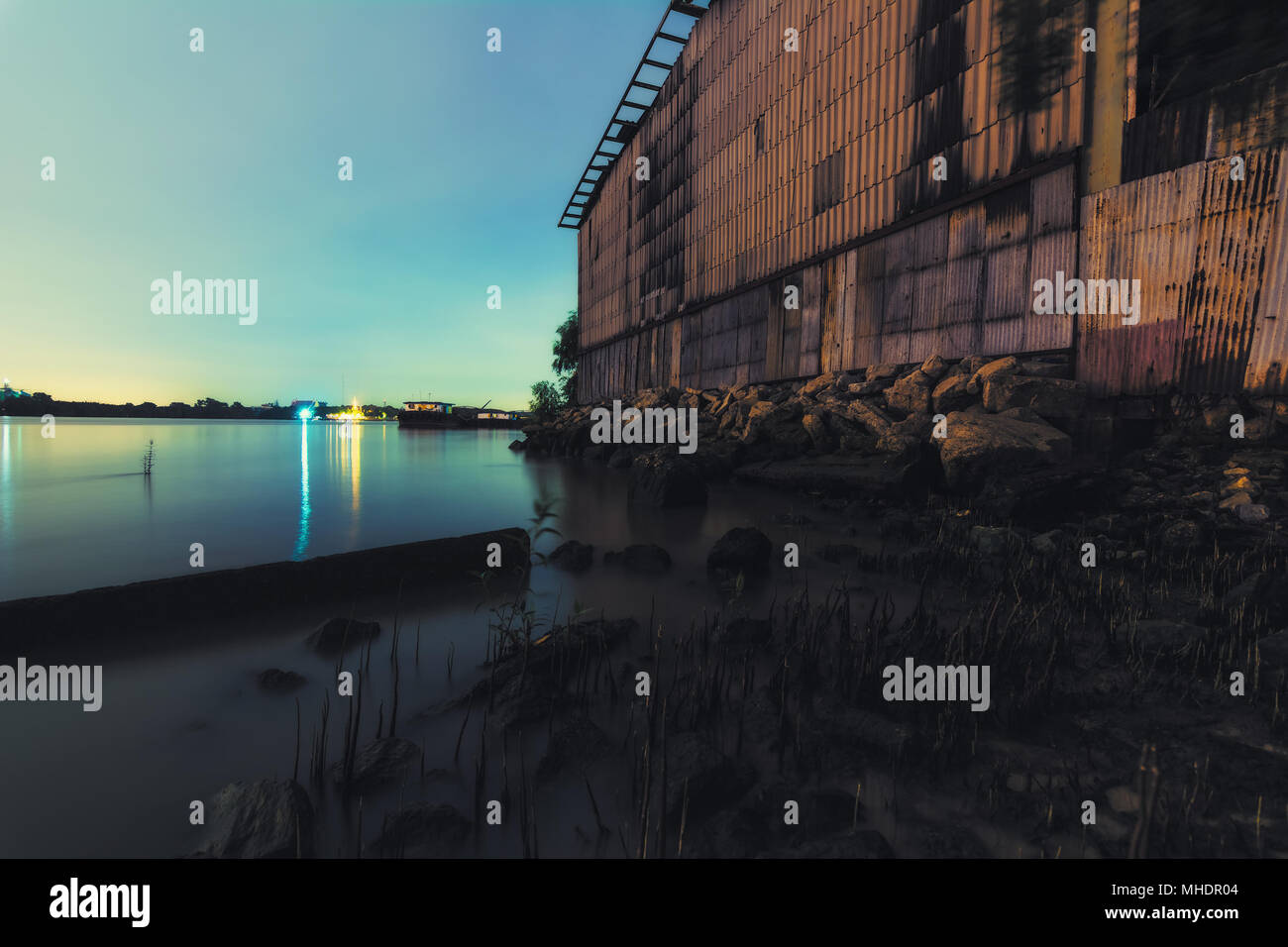 Old Warehouse on the riverside of Chao Praya River in Bangkok, Thailand ...