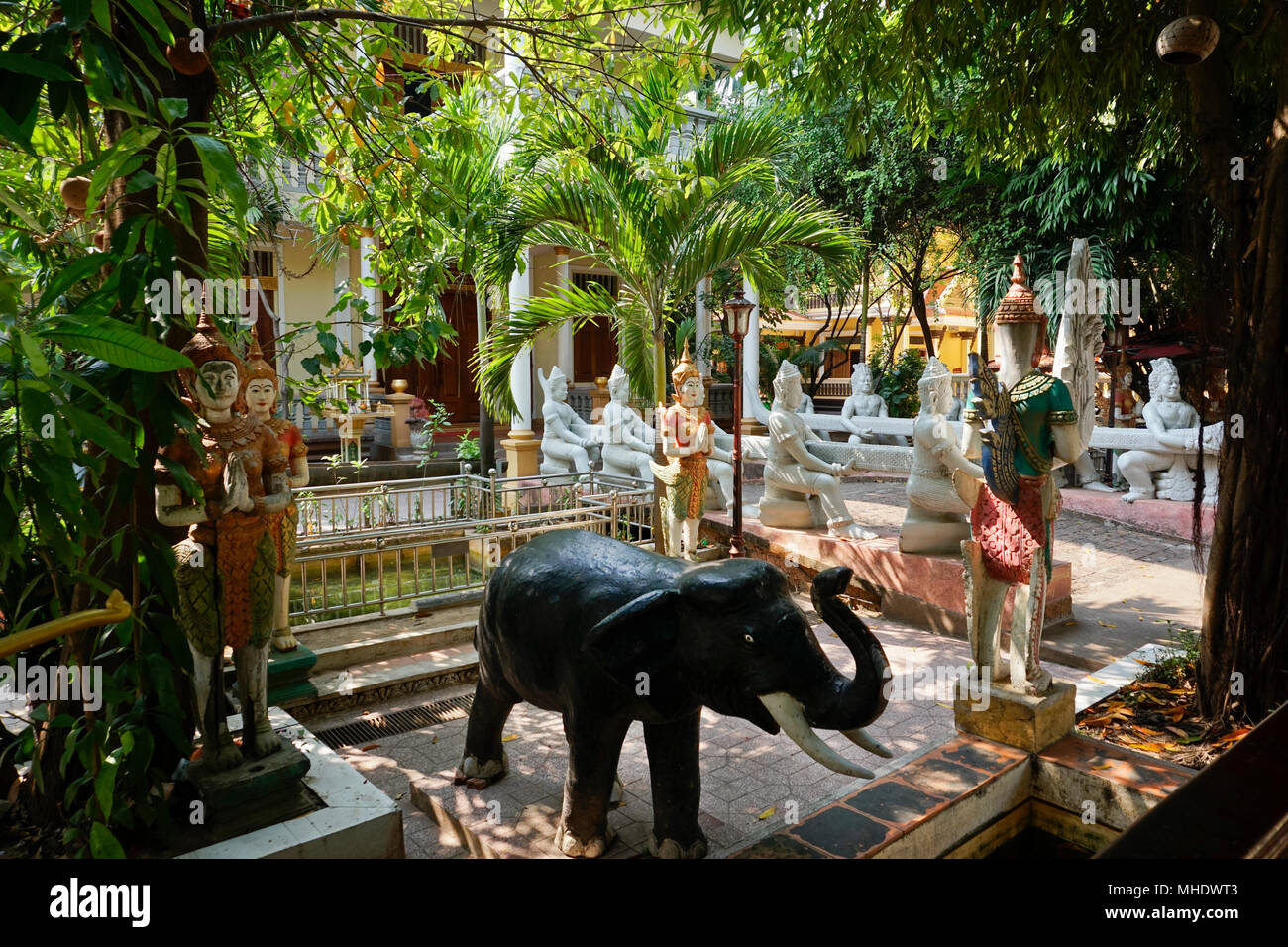 Wat Botum (Wat Botumvatey), Phnom Penh city, Cambodia Stock Photo - Alamy