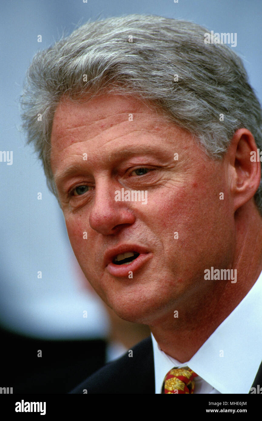 42nd president of the usa 1993 2001 hi-res stock photography and images ...