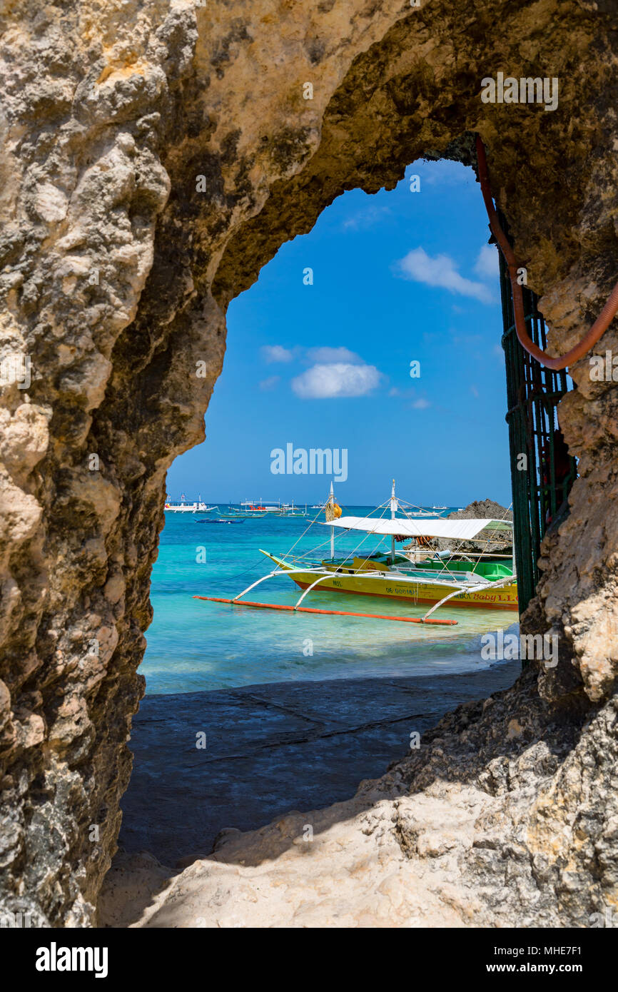 Boracay Philippines April 06, 2018 Diniwid Beach Stock Photo - Alamy