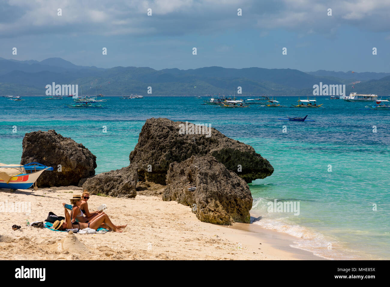 Boracay Philippines April 06, 2018 Diniwid Beach Stock Photo - Alamy