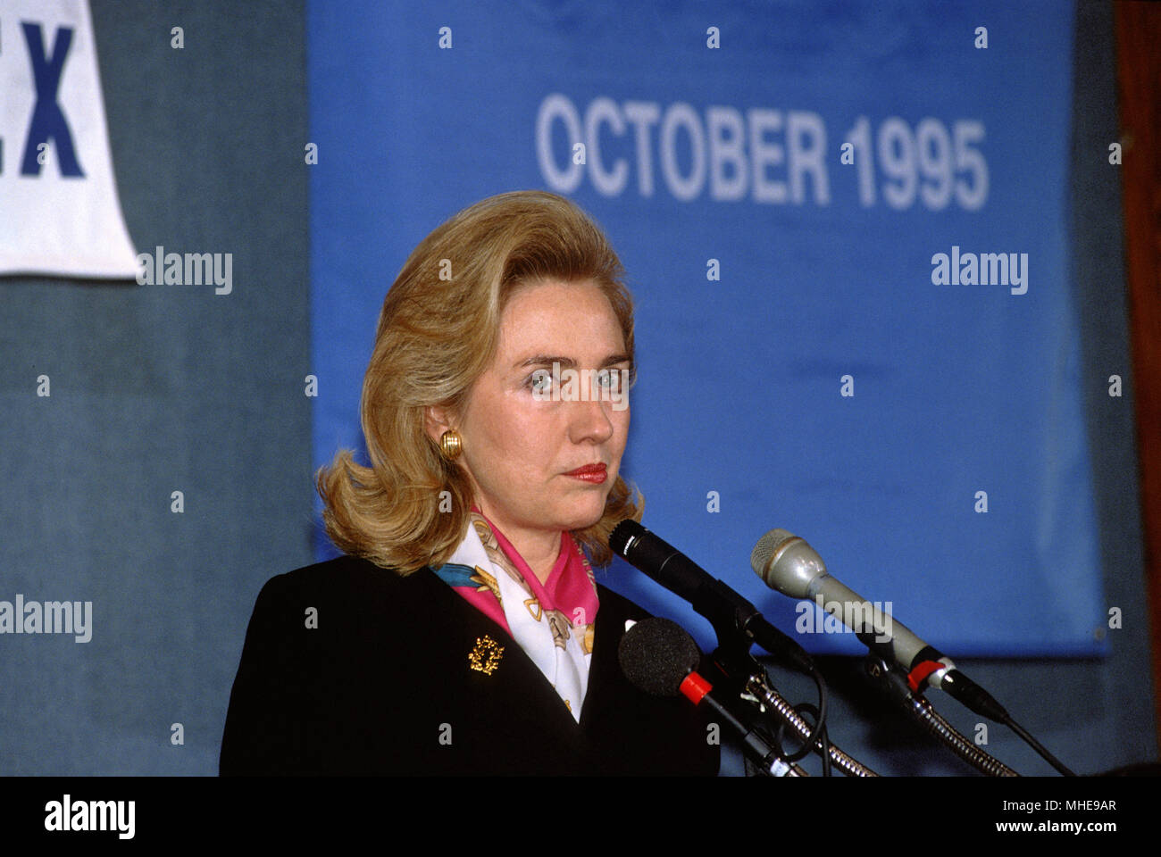 Hillary clinton 1995 hi-res stock photography and images - Alamy