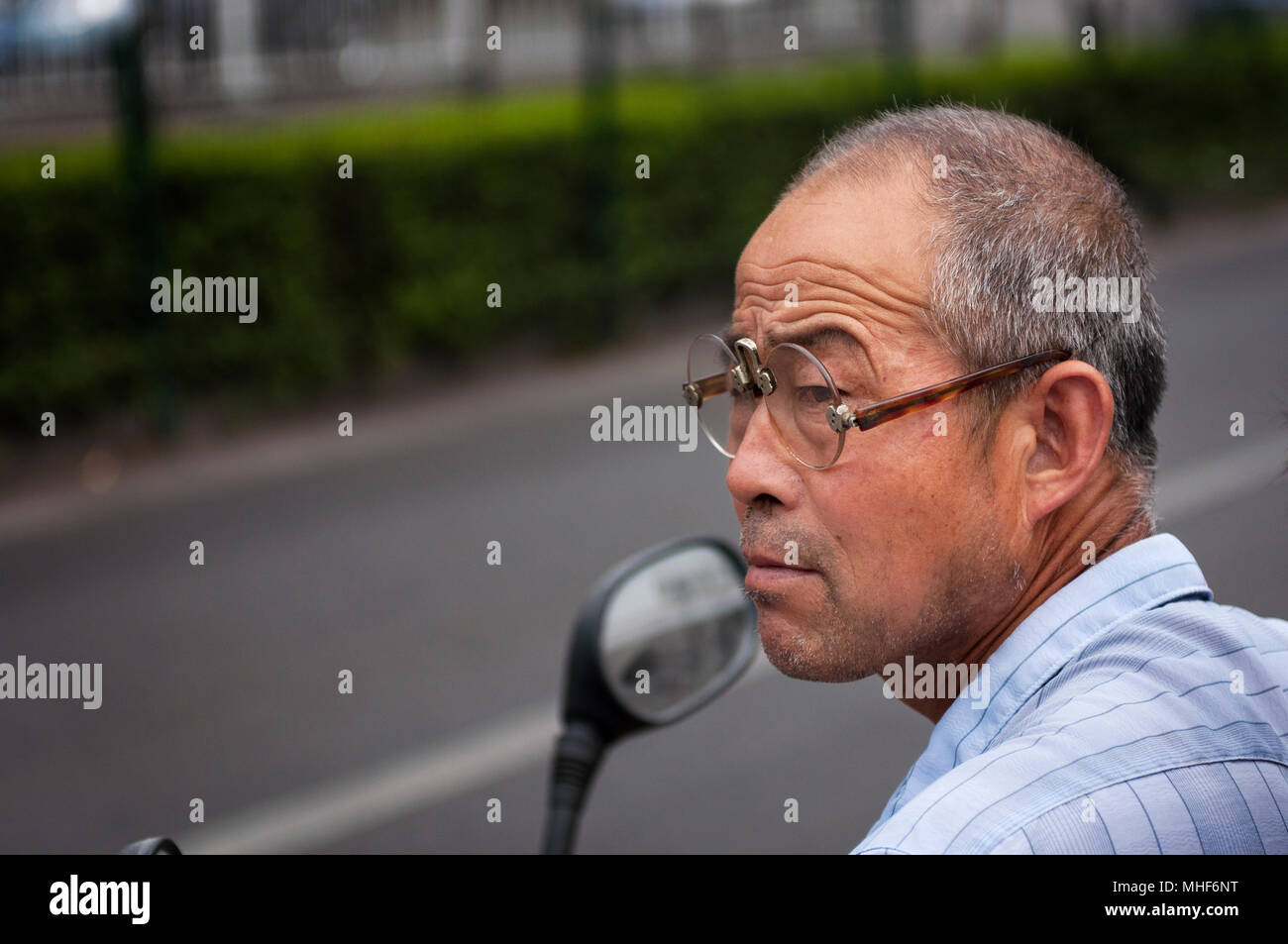 Headshot Of A Chinese Man High Resolution Stock Photography and Images ...
