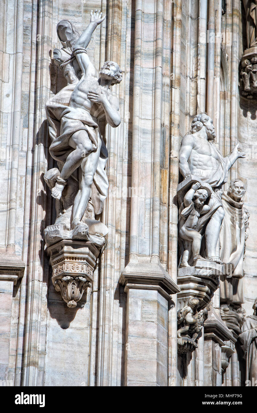 Milan Dome gothic Cathedral statue detail Stock Photo - Alamy