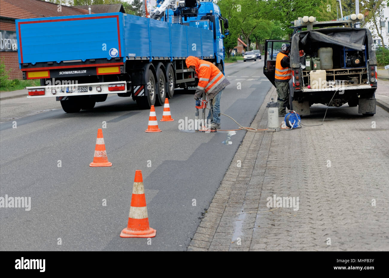 Asphalt core hi-res stock photography and images - Alamy